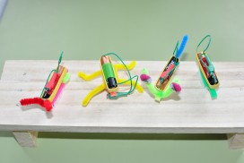 Brushbot Kit 5 Pack – Easybotics LLC